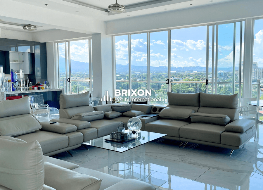 Luxury Penthouse with Private Pool & Panoramic Views Clark Angeles City ...