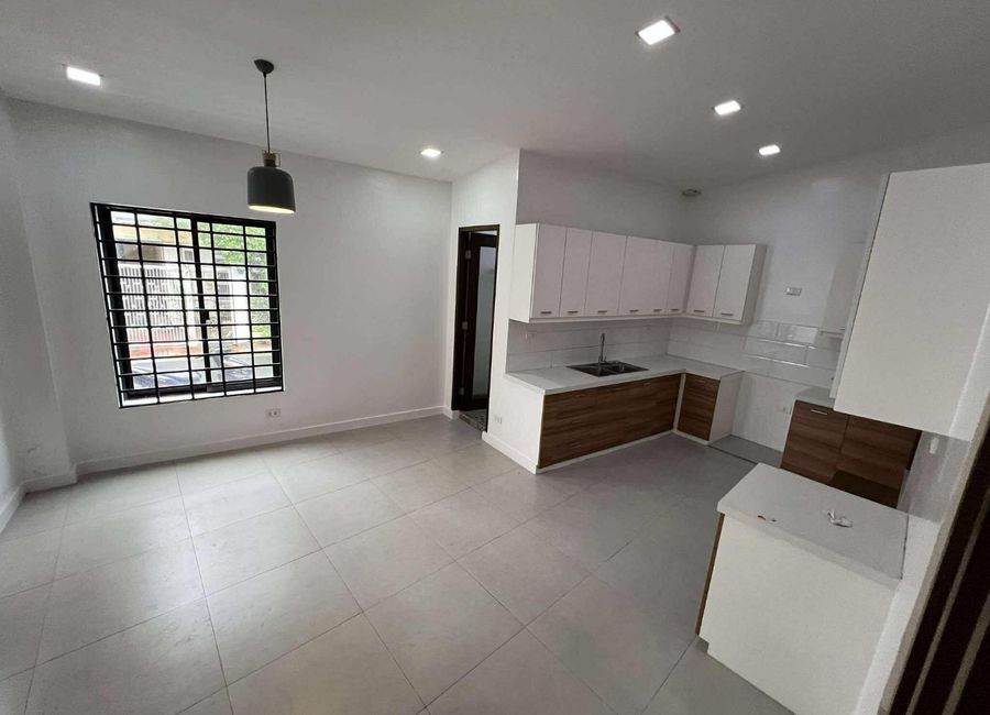 Project 4 Marilag House and Lot Pre Owned For Sale near P. Tuazon Cubao ...