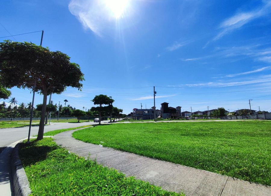 FOR SALE- 8.5M RESIDENTIAL BEACH LOT PROPERTY w/ 200 SQM, LOCATED IN ...