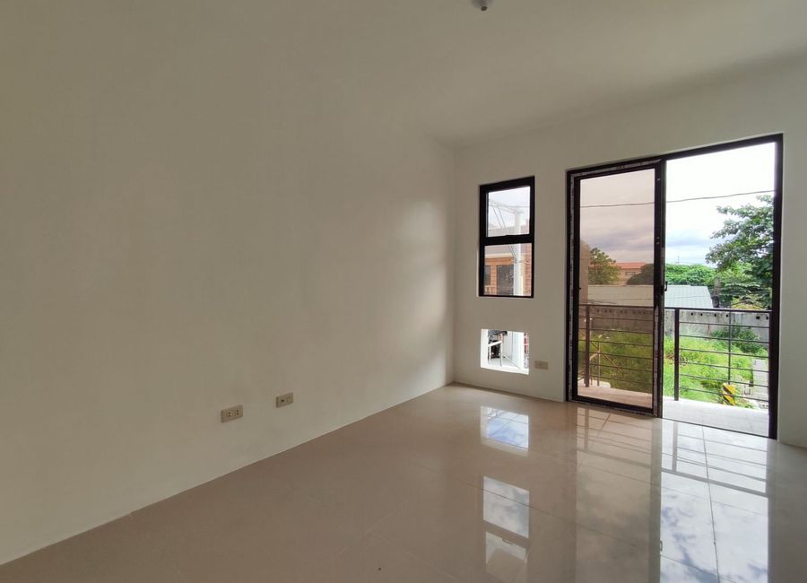 Canumay West Valenzuela 2 Storey Townhouse For Sale with 3 Bedrooms and ...