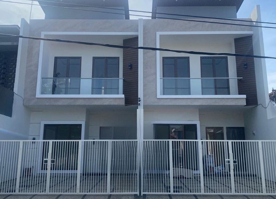 RUMAH New Minimalis di Baruk, dekat Superindo MERR | Lamudi.co.id