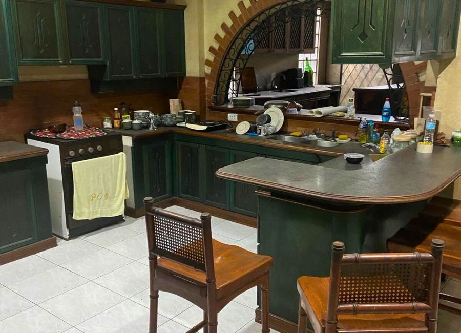 For Sale: 2-Storey Old Livable House in Mira Nila Homes, Quezon City ...