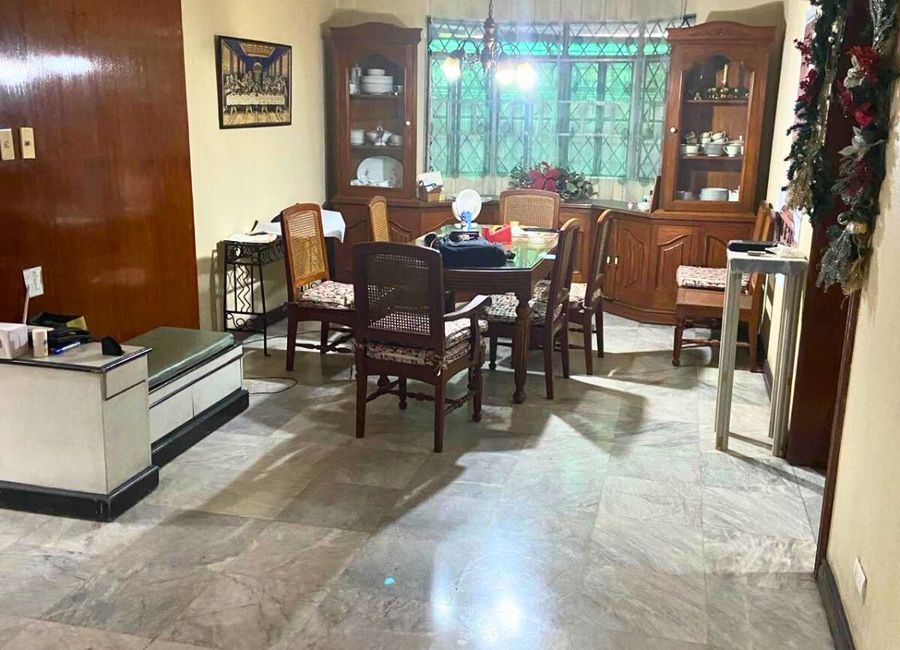For Sale: 2-Storey Old Livable House in Mira Nila Homes, Quezon City ...