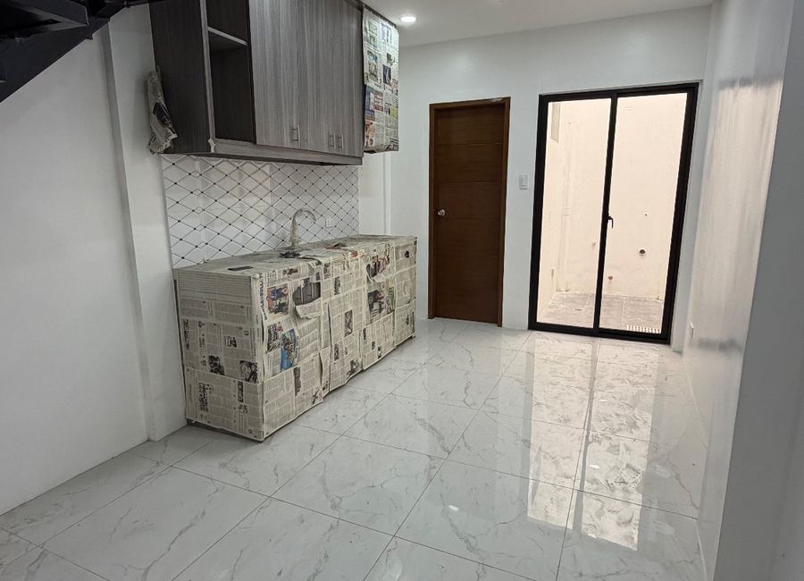 BANAWE TOWNHOUSE FOR SALE- RFO | Lamudi.com.ph