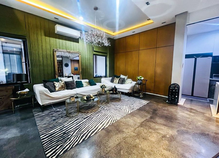 Superb Modern Townhouse For Sale in New Manila, Quezon City | Lamudi.com.ph