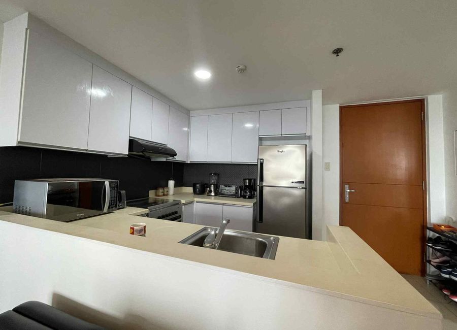 1 Bedroom 1BR Unit For Sale At Infinity Tower, BGC, Taguig City ...