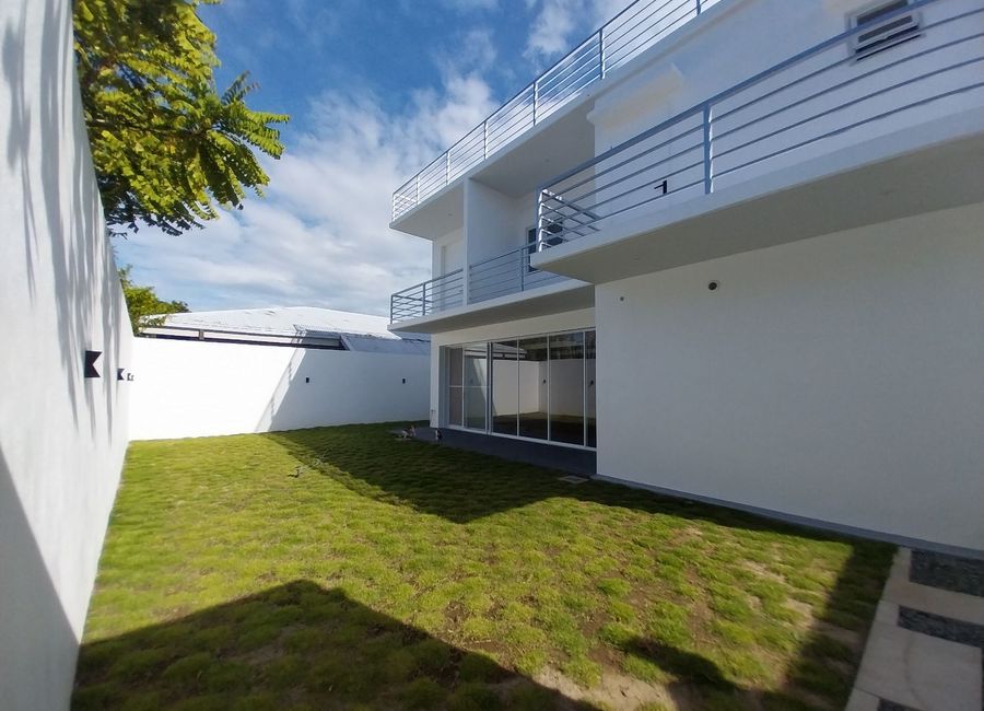 RFO House & Lot For Sale in Paranaque City-MC | Lamudi.com.ph