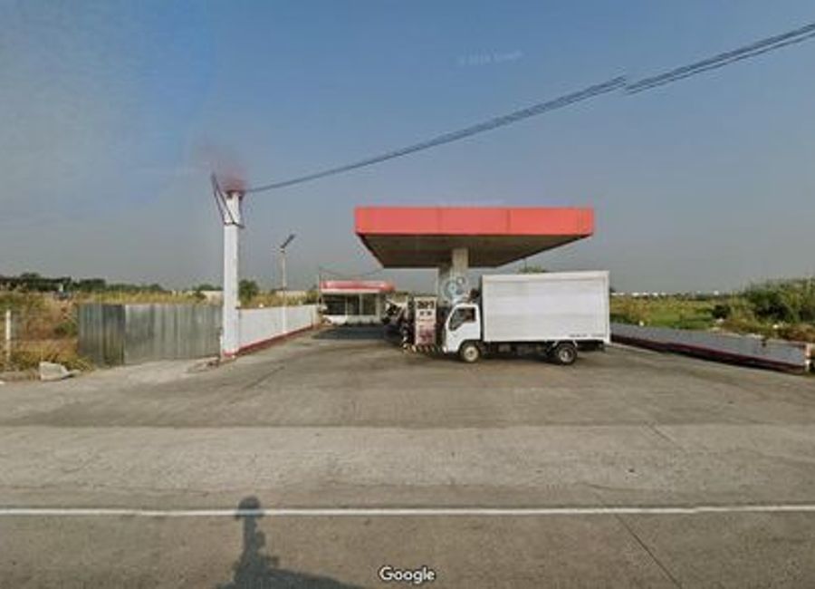 RUSH SALE ‼️ COMMERCIAL PROPERTY W/ GAS STATION ALONG MC ARTHUR HIGHWAY ...
