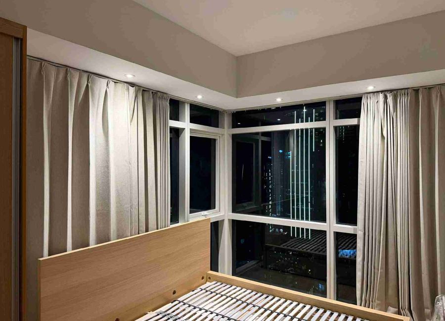 For Rent: 2-Bedroom Fully Furnished Condo with Balcony at Times Square ...