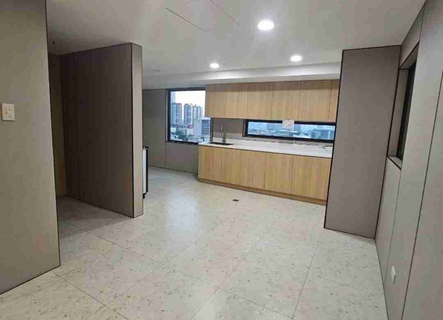 3 Bedroom Unit in Gold Loop Towers Condominium Ortigas Center Pasig for ...
