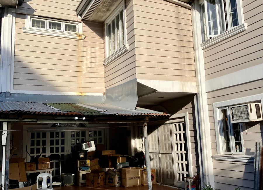 540 sqm Loyola Grand Villas (LGV) House and Lot for Sale | Lamudi.com.ph