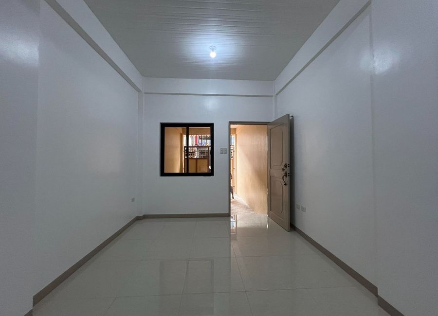 Sampaloc Manila 2 Storey Townhouse 3 Bedrooms For Sale near G.Tuazon rg ...
