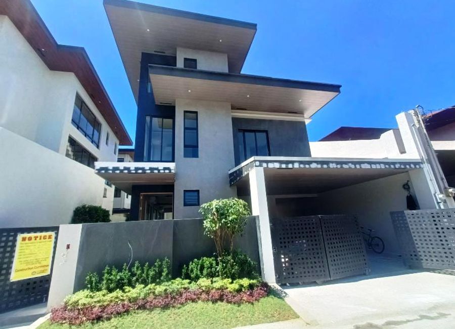 FOR SALE! 37.2M 3Storey House and Lot in BF Homes-AP | Lamudi.com.ph