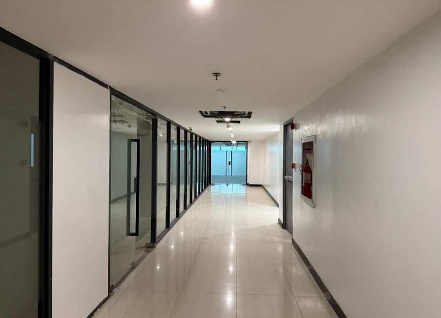 Warm Shell Office Space for Lease in Aseana, Paranaque | Lamudi.com.ph
