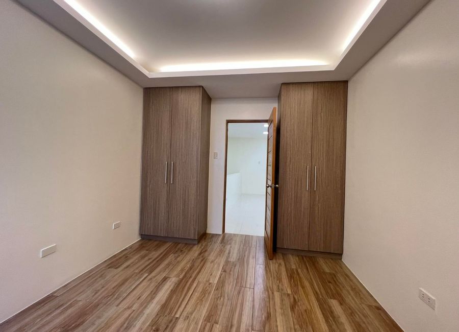 RFO Cubao Townhouse near Camp Crame, EDSA P. Tuazon, Ali Mall Quezon ...