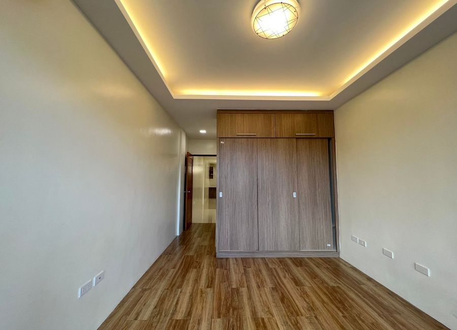 RFO Cubao Townhouse near Camp Crame, EDSA P. Tuazon, Ali Mall Quezon ...