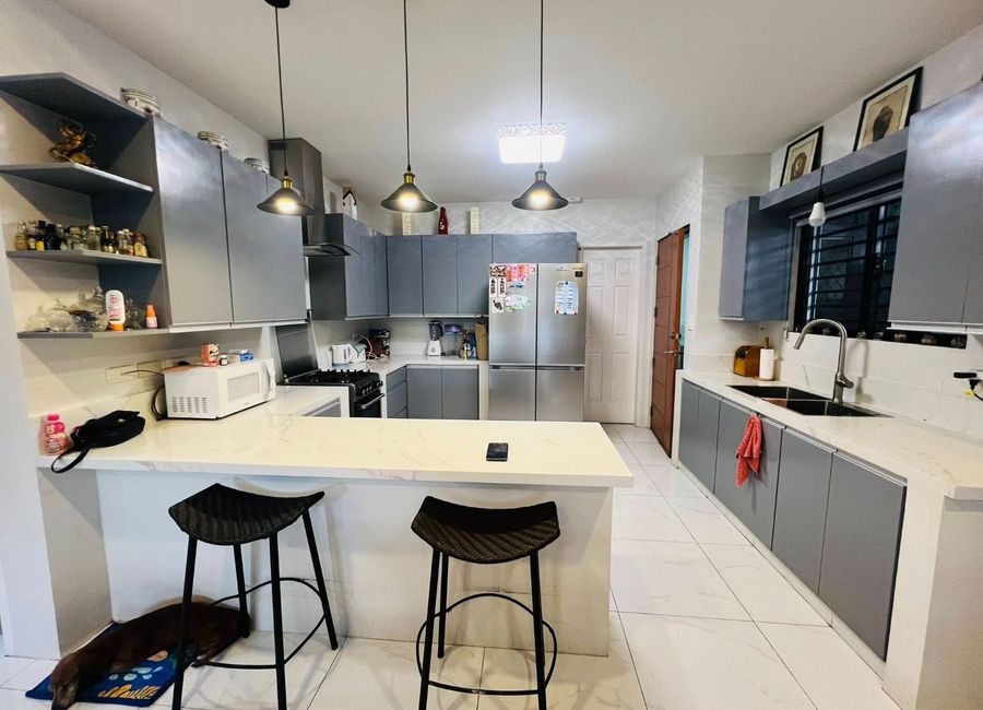 4 Bedroom semi-furnished House and Lot near Clark and Friendship/Korea ...