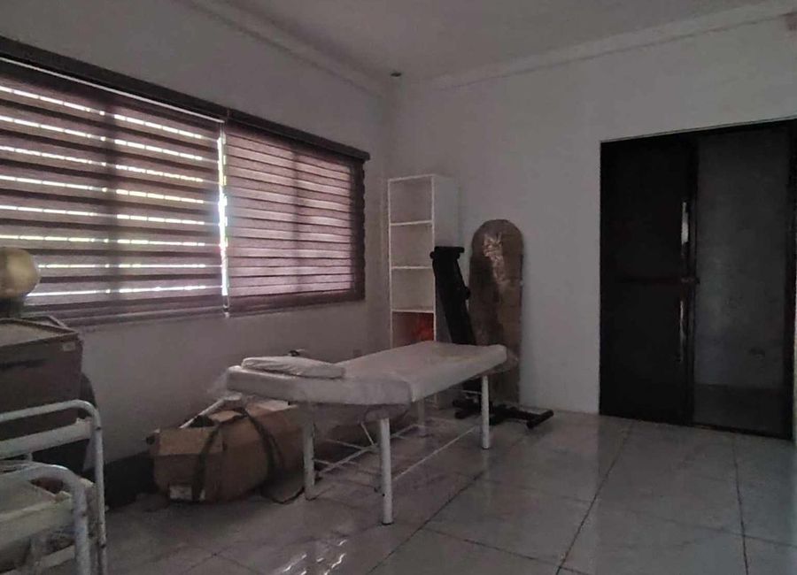 Preowned House and Lot in Villa Caseres in Sta Rosa Laguna -EGR ...
