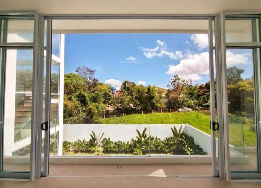 Brandnew House and Lot with Pool in Neogan Tagaytay-EGR | Lamudi.com.ph