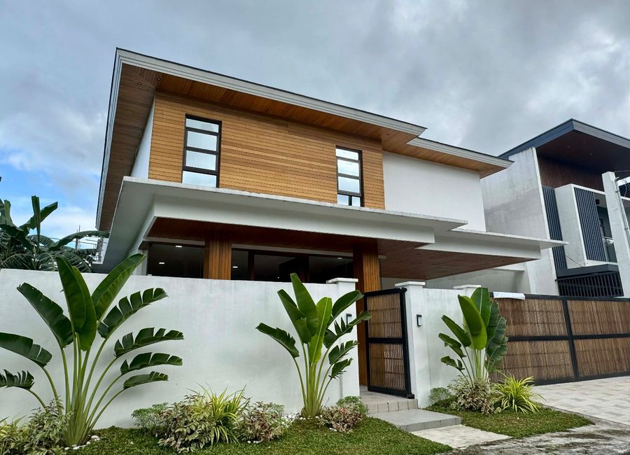 A Premium Home Built for Long-Term Living in Sitio Seville Neopolitan ...