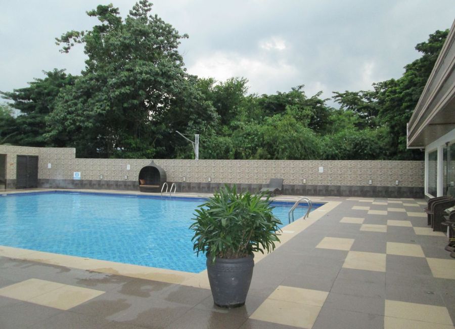 BF HOMES CONDOMINIUM FOR RENT | Lamudi.com.ph