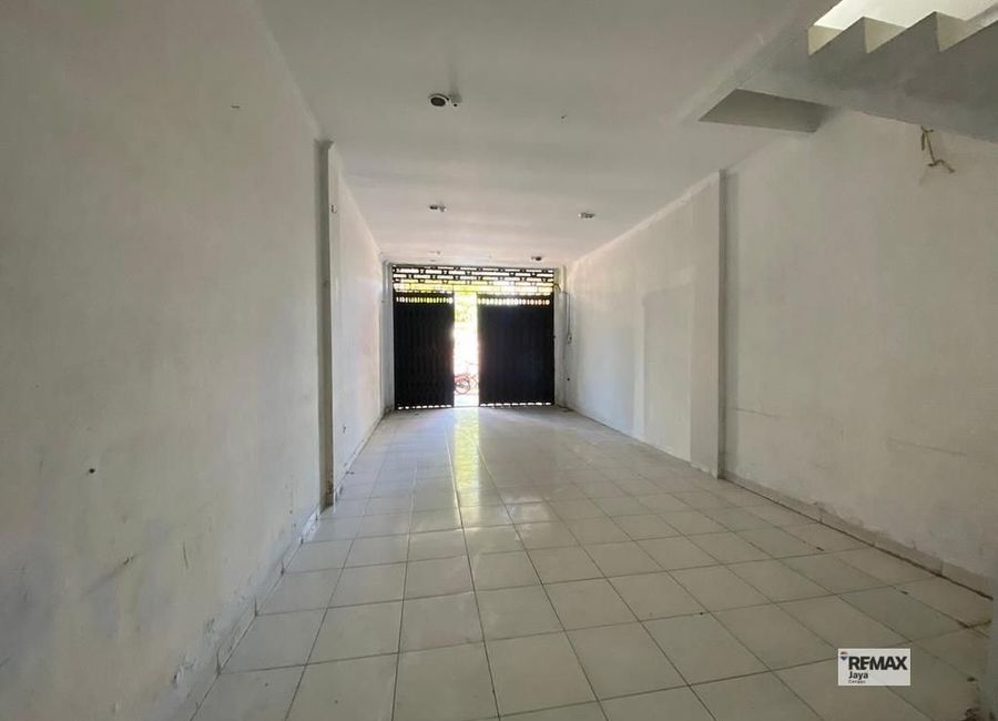 Prime Two Storey Shophouse For Rent In Kuta | Lamudi.co.id