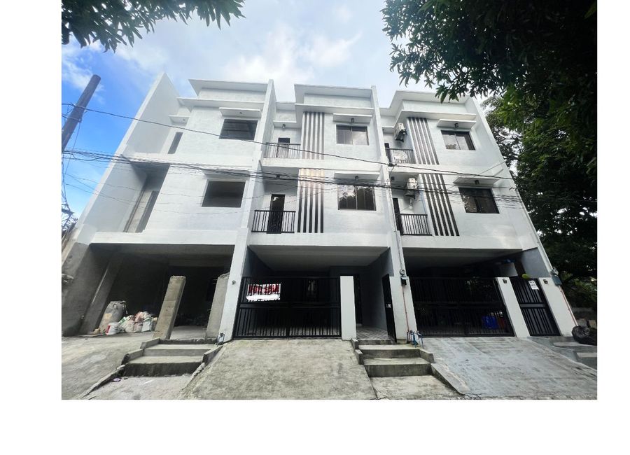 For Sale 3 Storey Townhouse in Town & Country Exce Village Mayamot ...