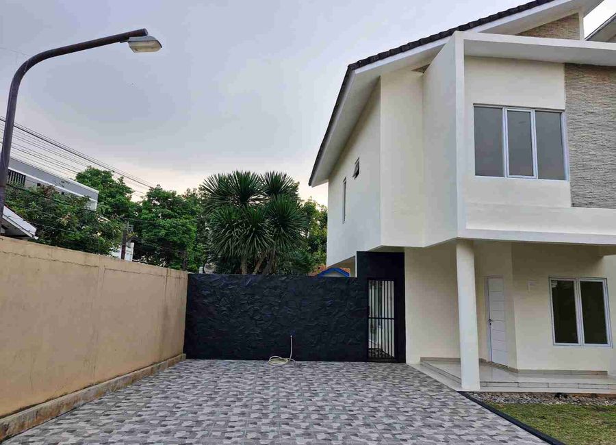 For Sale Rumah 3 BR 178 Sqm | Lamudi.co.id
