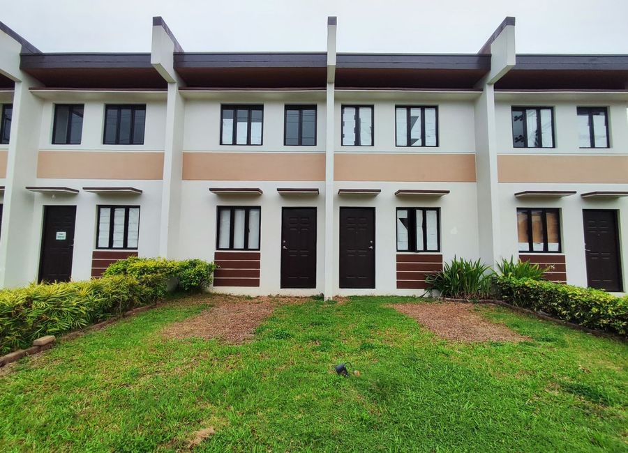 FOR SALE- 3M 2 STOREY TOWNHOUSE w/ 2 BEDROOMS (INNER UNIT), LOCATED IN ...