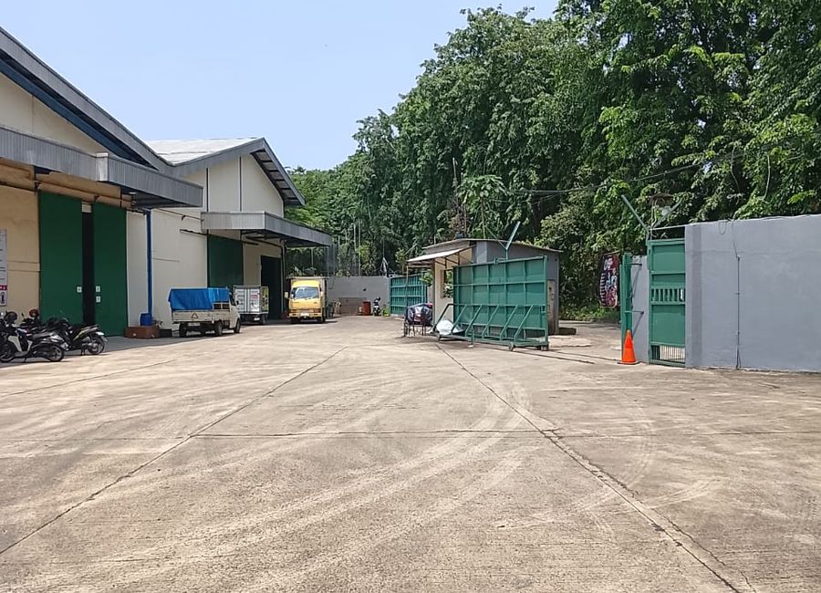 Disewakan kantor dan 2 gudang siap pakai lokasi strategis jl. Raya ...