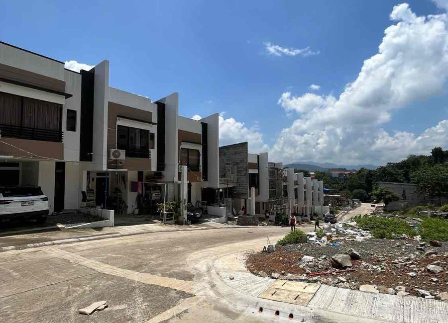 MODERN HOUSE AND LOT FOR SALE NEAR ROBINSONS MALL ANTIPOLO CITY ...