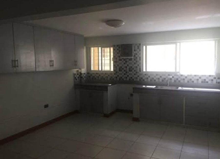 House and Lot for Rent at Blue Ridge A, Quezon City | Lamudi.com.ph