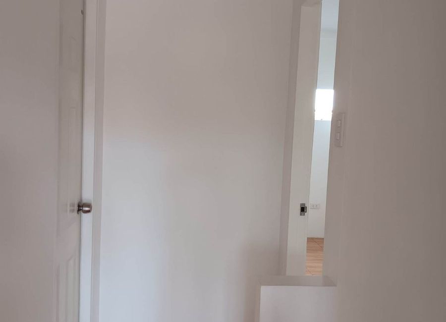 3 Bedrooms Townhouse for Sale in Sun Valley Paranaque - JB | Lamudi.com.ph