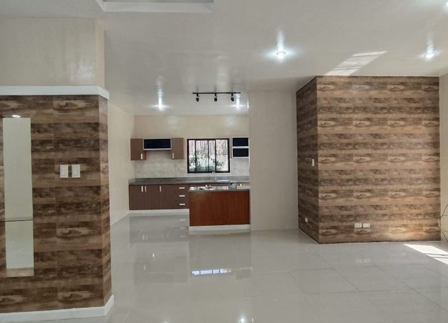 For lease 5br house in Merville Park | Lamudi.com.ph