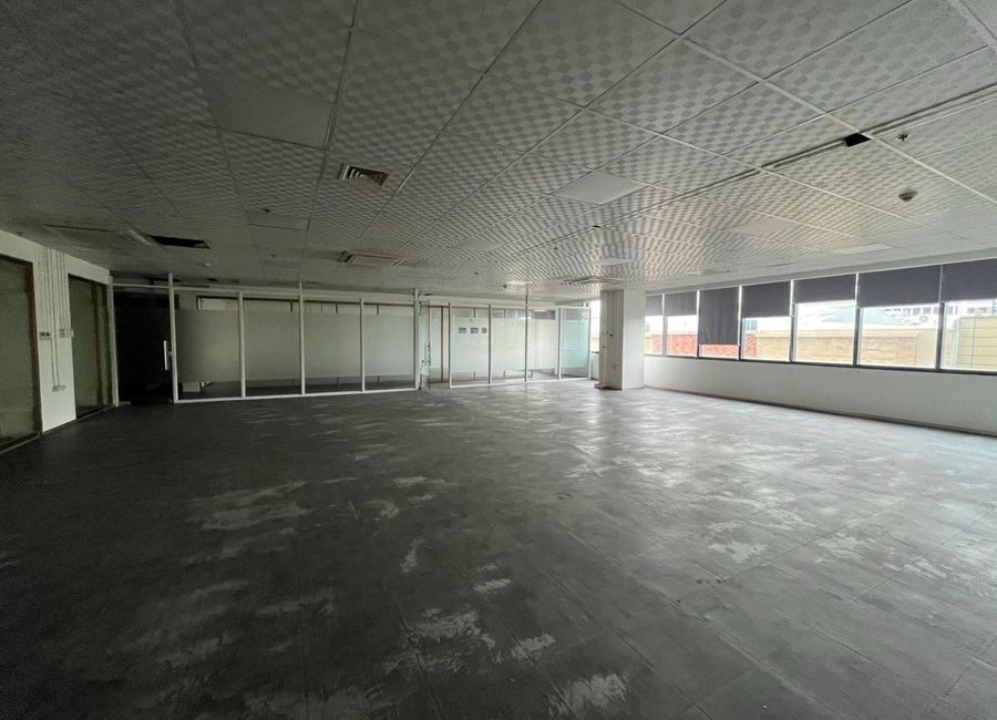 2371 SQM Warm Shell Office Space for Lease in Las Pinas | Lamudi.com.ph