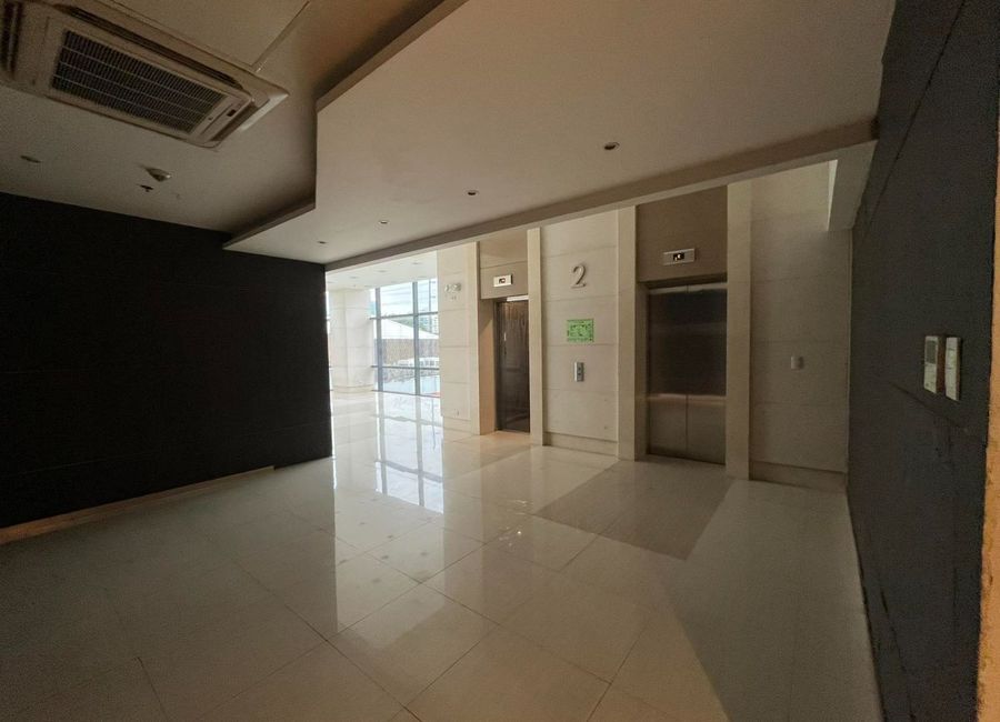 2371 SQM Warm Shell Office Space for Lease in Las Pinas | Lamudi.com.ph