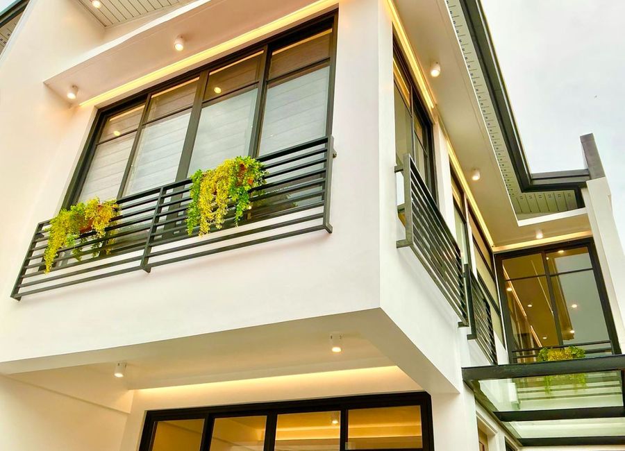 Modern 2 Storey Townhouse For Sale in Concepcion dos Marikina inside ...