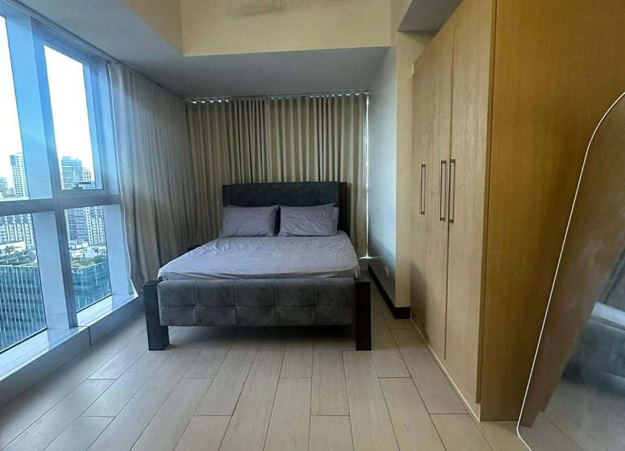 FOR RENT: UPTOWN PARKSUITES TOWER 1 | Lamudi.com.ph