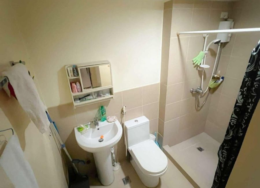 Big studio unit fully furnished and interiored FOR SALE with great ...