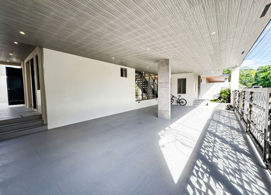 Modern Brand-New Semi Furnished House and Lot for Sale in BF Homes ...