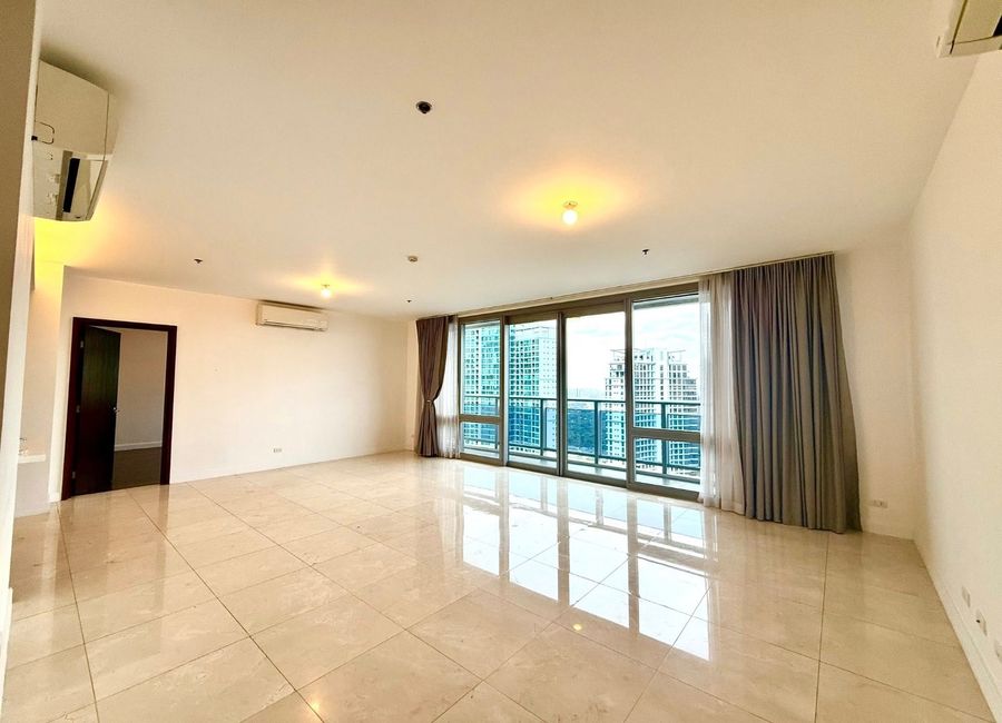 3 Bedroom with Balcony For Rent The Suites at One Bonifacio High Street ...