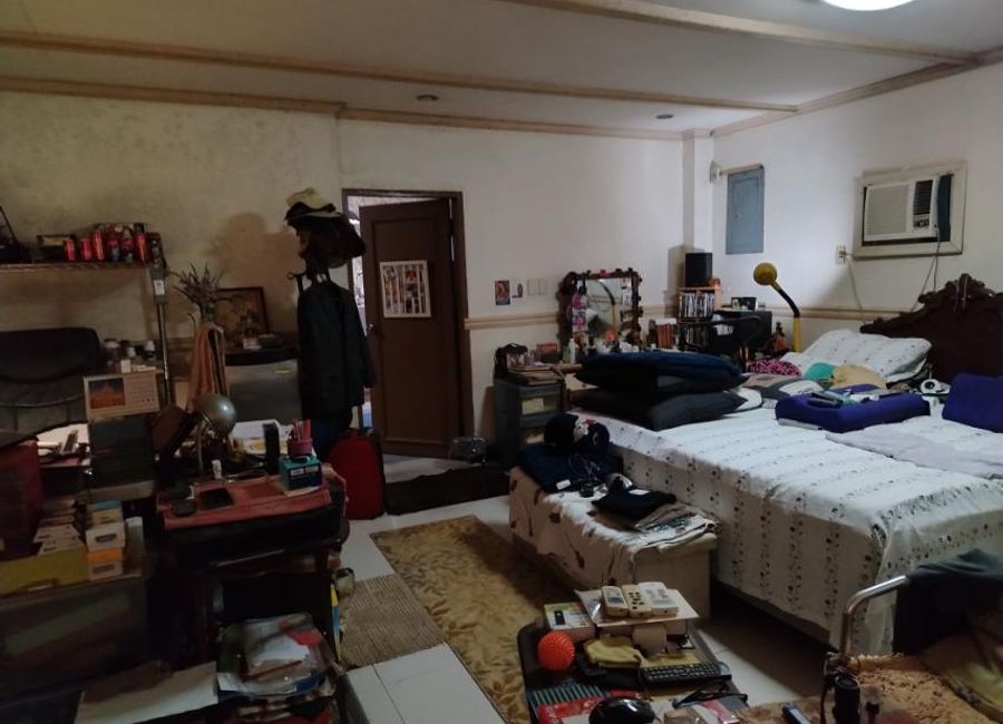 FOR SALE - House and Lot in 114 Zone 14, Pasay City | Lamudi.com.ph