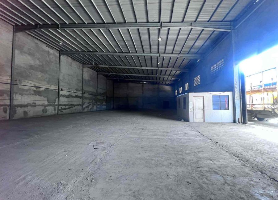 WAREHOUSE FOR RENT/LEASE ILOILO CITY 980 SQM | Lamudi.com.ph