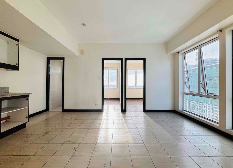 Located at EDSA cor Chino Roces Avenue Makati City | Lamudi.com.ph