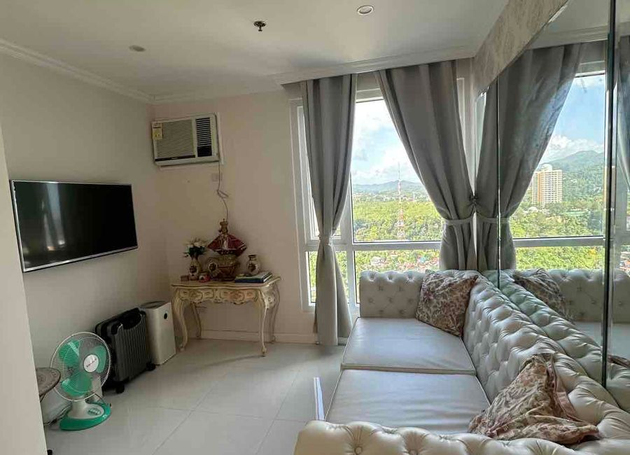 Fully Furnished 1 bedroom Corner unit with parking | Lamudi.com.ph