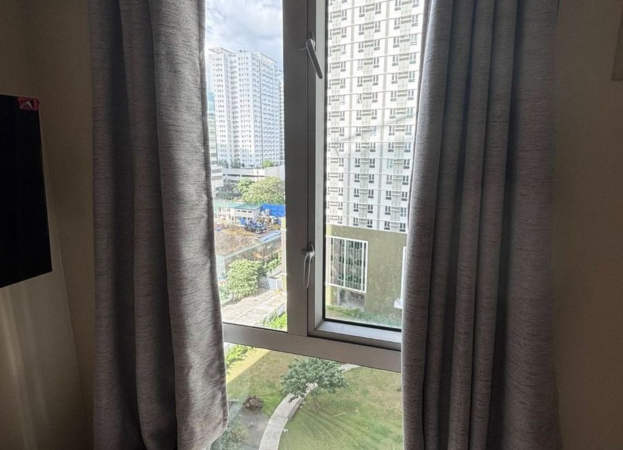 For Rent Furnished Studio Unit in Avida Riala Condo inside Cebu IT Park ...