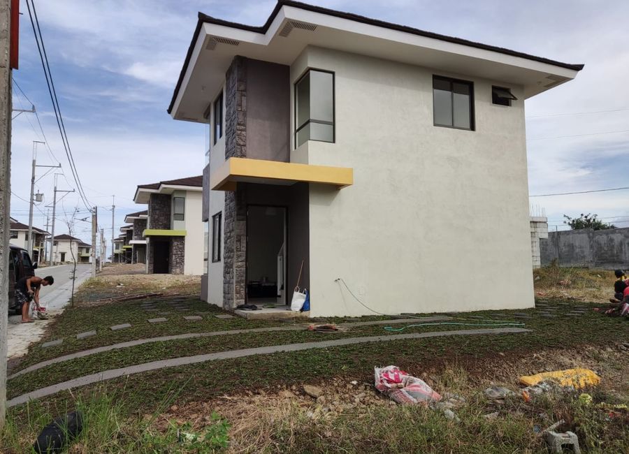 AVIDA VERRA SETTINGS VERMOSA HOUSE FOR RENT | Lamudi.com.ph