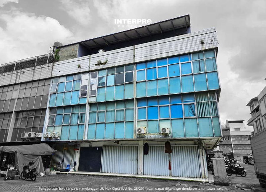 Ruko Hook 3.5 Floors Large Size For Sale Intercon Kebon Jeruk Many ...