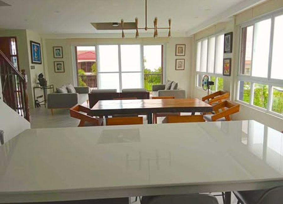 Nice House for SALE in Splendido Gardens, Tagaytay, Cavite | Lamudi.com.ph