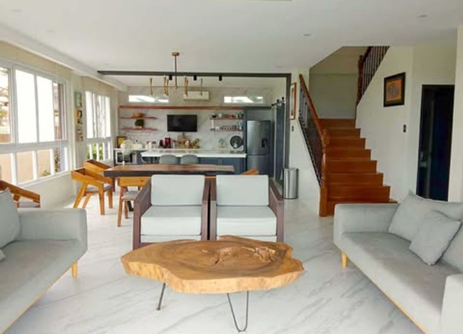 Nice House for SALE in Splendido Gardens, Tagaytay, Cavite | Lamudi.com.ph